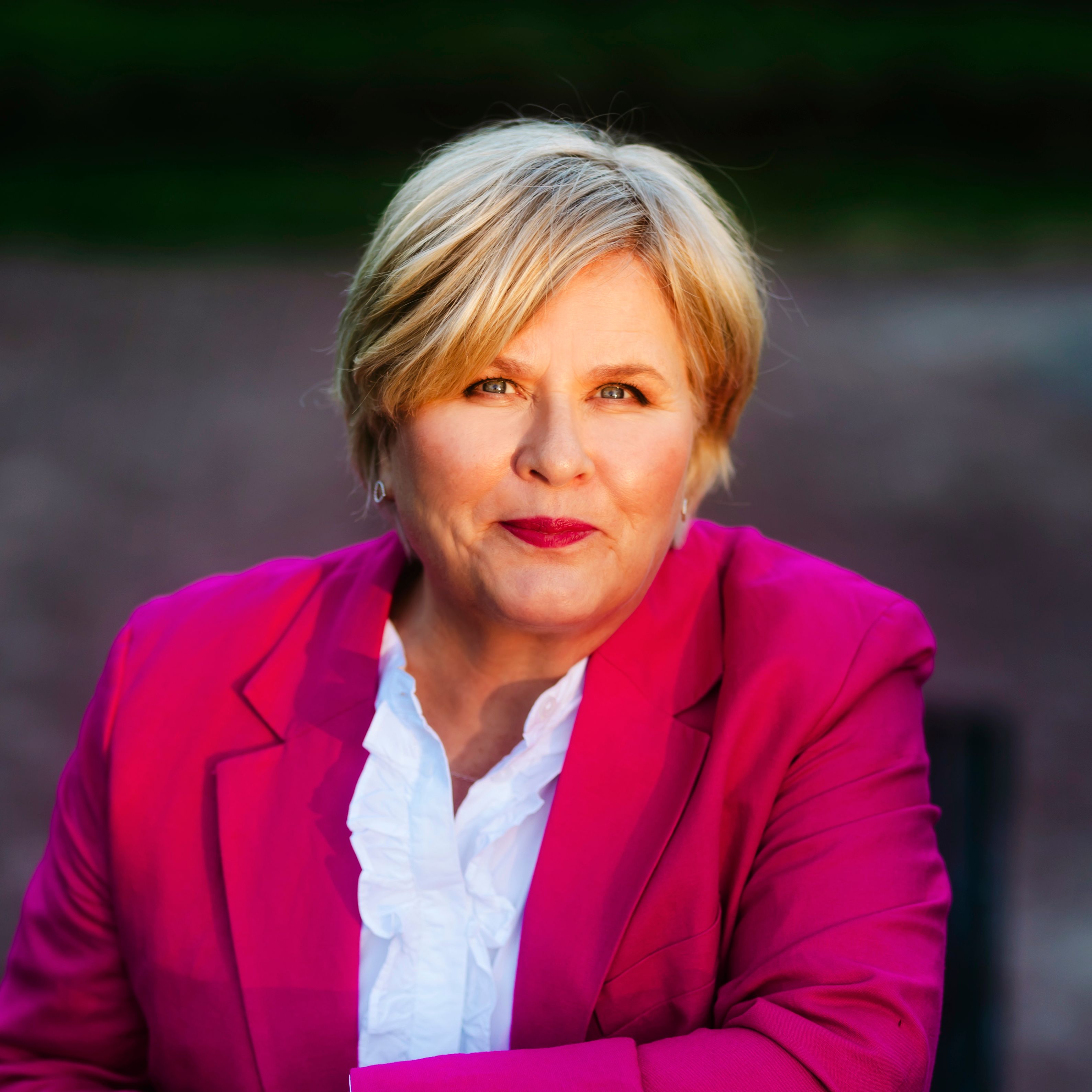 Leena Huovinen -kirjat – kirja.fi